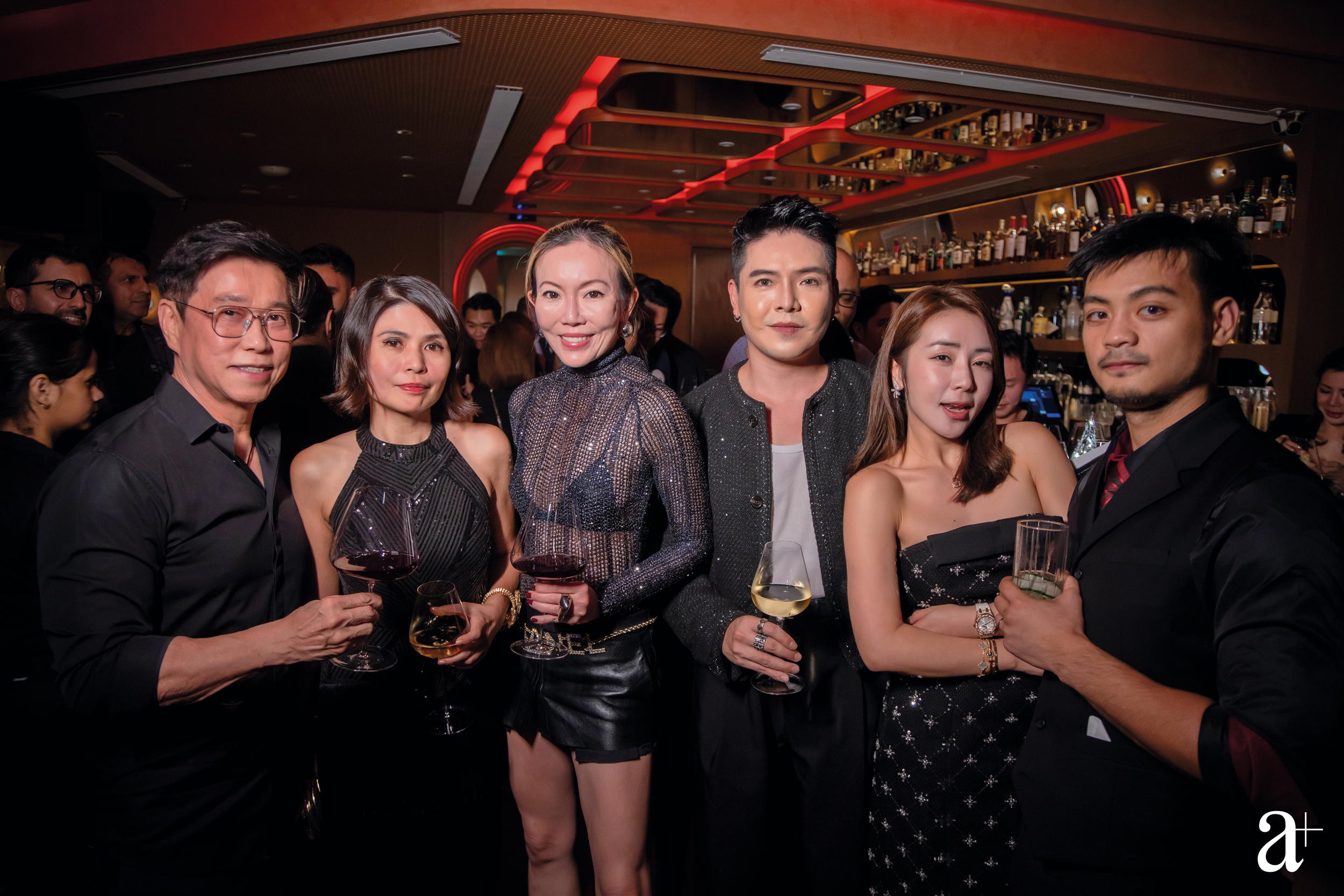 Steal The Scene: “Brilliance In Black” With Vanta; “Around The World In ...